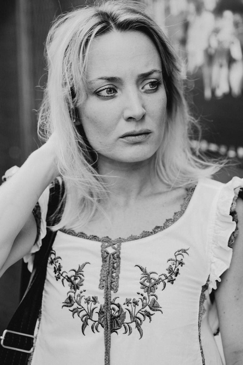 Caroline Besson : portrait d'une comédienne • Jérémy Le Mardelé ...