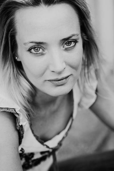 Caroline Besson : portrait d'une comédienne • Jérémy Le Mardelé ...